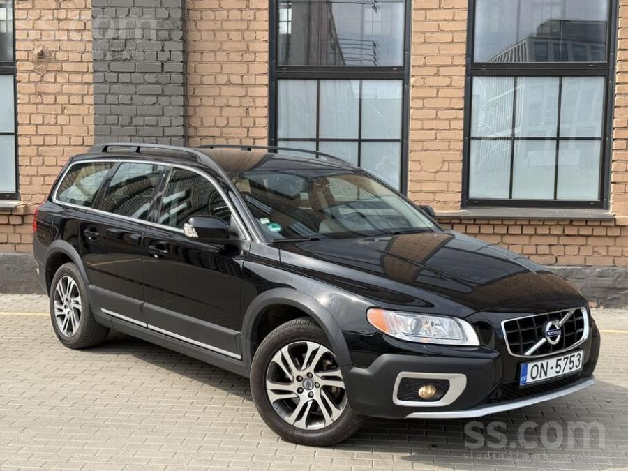 Melns Volvo XC70 2011 Rīga, ar dzinēja tilpumu 2.40 L un nobraukumu 291 tūkst. km par 8850 €, foto 1 vietnē AUTOMOTO.COM.LV