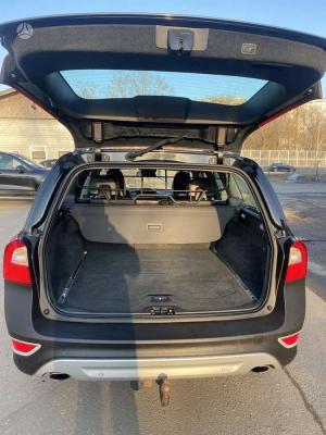 Black Volvo XC70 2011 in Riga, with an engine capacity of 2.40 L and mileage of 292 thousand km for 8200 €, photo 6 on AUTOMOTO.COM.LV