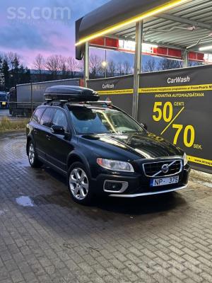 Melns Volvo XC70 2011 Rīga, ar dzinēja tilpumu 2.40 L un nobraukumu 356 tūkst. km par 5900 €, foto  vietnē AUTOMOTO.COM.LV