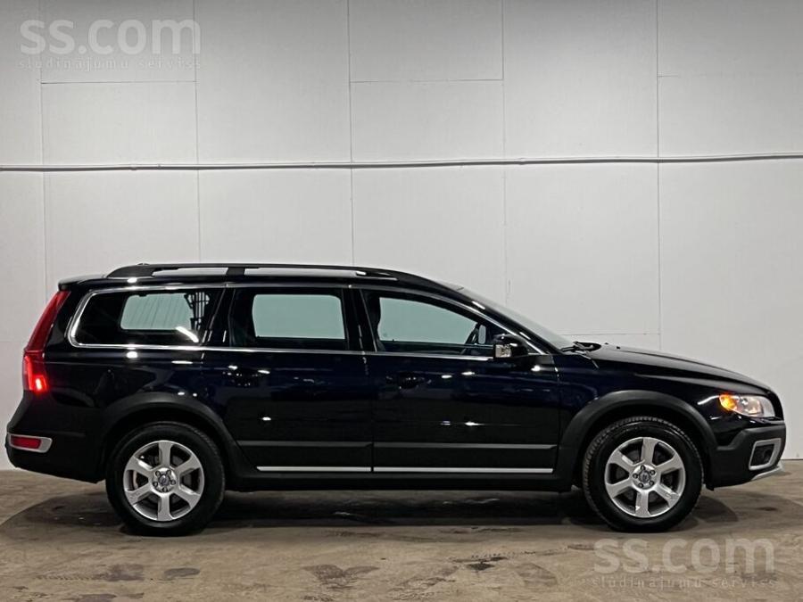 Melns Volvo XC70 2012 Jūrmala, ar dzinēja tilpumu 2.40 L un nobraukumu 0 tūkst. km par 9850 €, foto 10 vietnē AUTOMOTO.COM.LV