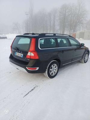 Black Volvo XC70 2012 in Klaipeda, with an engine capacity of 2.00 L and mileage of 275 thousand km for 6200 €, photo 2 on AUTOMOTO.COM.LV