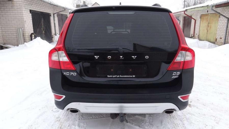 Melns Volvo XC70 2012 Joniškis, ar dzinēja tilpumu 2.40 L un nobraukumu 294 tūkst. km par 7999 €, foto 6 vietnē AUTOMOTO.COM.LV