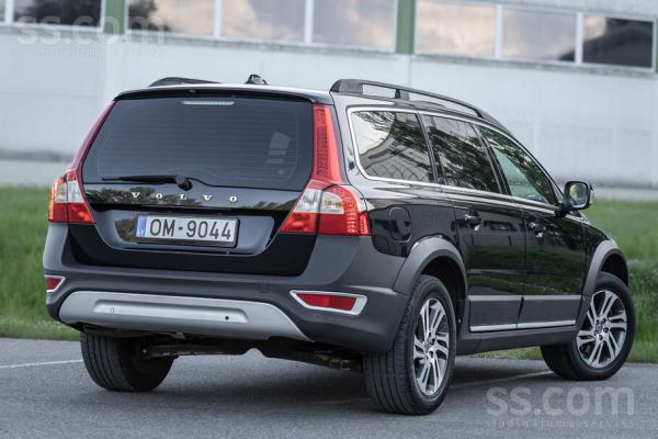 Melns Volvo XC70 2012 Tukums, ar dzinēja tilpumu 2.00 L un nobraukumu 248 tūkst. km par 8990 €, foto 10 vietnē AUTOMOTO.COM.LV