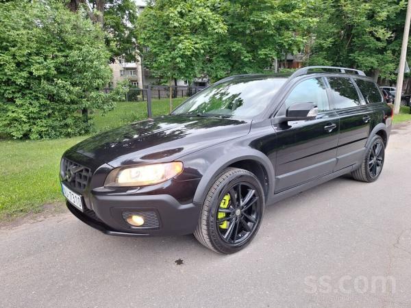 Melns Volvo XC70 2012 Rīga, ar dzinēja tilpumu 3.20 L un nobraukumu 341 tūkst. km par 4500 €, foto 1 vietnē AUTOMOTO.COM.LV