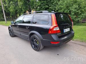 Black Volvo XC70 2012 in Riga, with an engine capacity of 3.20 L and mileage of 341 thousand km for 4500 €, photo 3 on AUTOMOTO.COM.LV