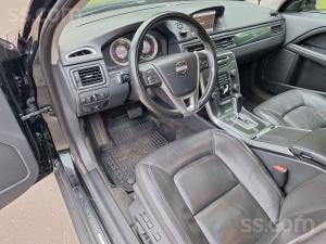 Black Volvo XC70 2012 in Riga, with an engine capacity of 3.20 L and mileage of 341 thousand km for 4500 €, photo 6 on AUTOMOTO.COM.LV