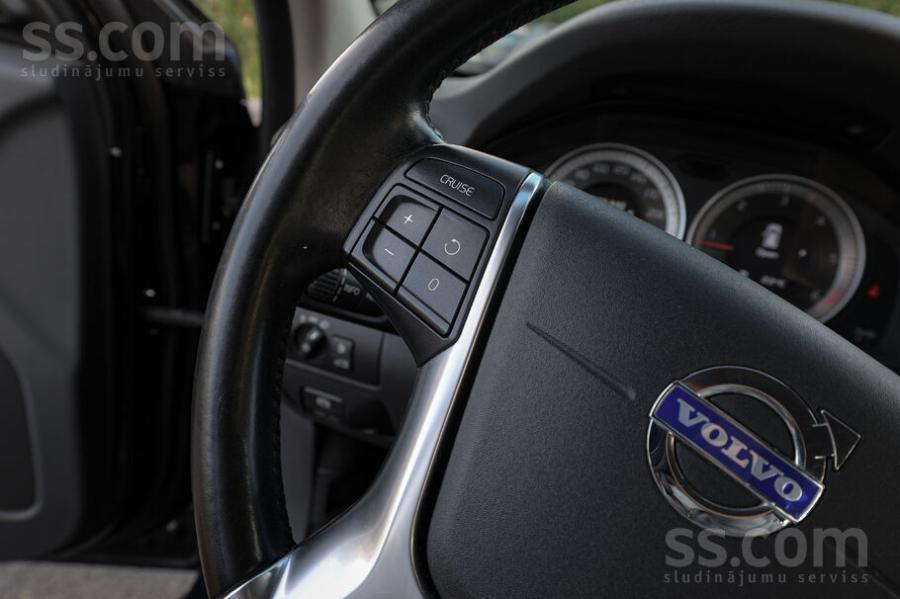 Melns Volvo XC70 2012 Jelgava, ar dzinēja tilpumu 2.00 L un nobraukumu 0 tūkst. km par 9850 €, foto 22 vietnē AUTOMOTO.COM.LV