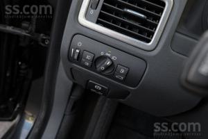 Melns Volvo XC70 2012 Jelgava, ar dzinēja tilpumu 2.00 L un nobraukumu 0 tūkst. km par 9850 €, foto 23 vietnē AUTOMOTO.COM.LV