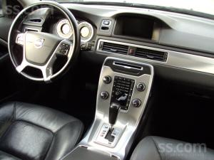 Melns Volvo XC70 2012 Rīga, ar dzinēja tilpumu 2.40 L un nobraukumu 244 tūkst. km par 9700 €, foto 5 vietnē AUTOMOTO.COM.LV