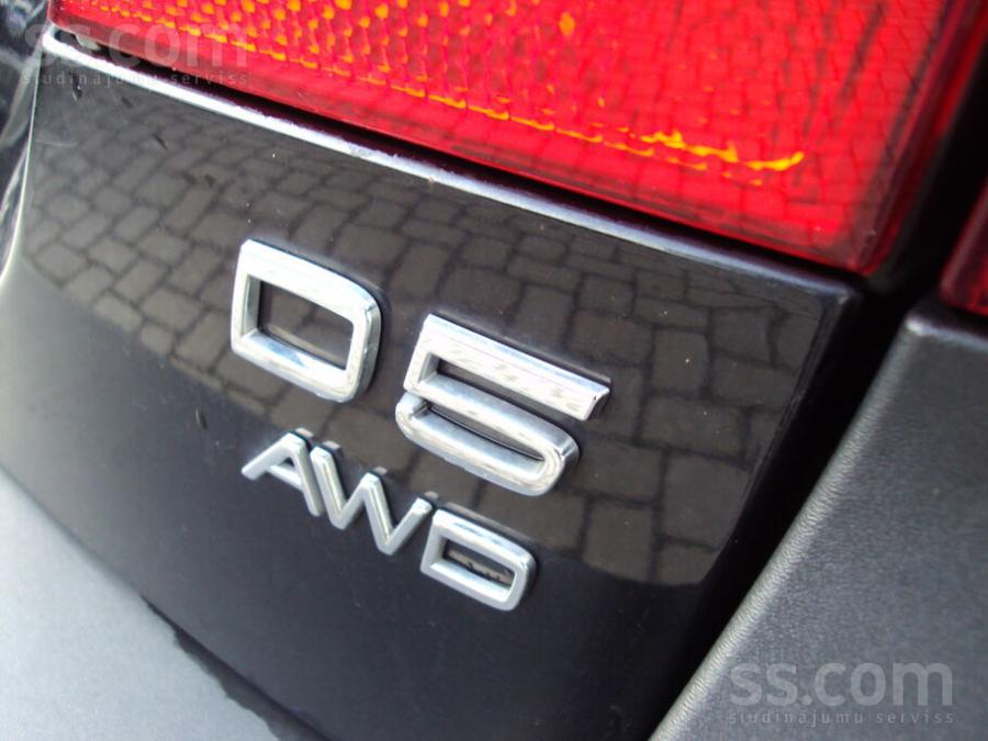 Melns Volvo XC70 2012 Rīga, ar dzinēja tilpumu 2.40 L un nobraukumu 244 tūkst. km par 9700 €, foto 12 vietnē AUTOMOTO.COM.LV