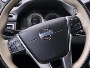 Melns Volvo XC70 2012 Rīga, ar dzinēja tilpumu 2.40 L un nobraukumu 399 tūkst. km par 9250 €, foto 13 vietnē AUTOMOTO.COM.LV