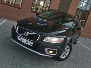 Melns Volvo XC70 2012 Rīga, ar dzinēja tilpumu 2.40 L un nobraukumu 400 tūkst. km par 9390 €, foto  vietnē AUTOMOTO.COM.LV