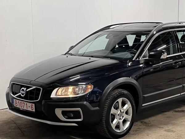 Melns Volvo XC70 2012 Jūrmala, ar dzinēja tilpumu 2.40 L un nobraukumu 323 tūkst. km par 9850 €, foto 10 vietnē AUTOMOTO.COM.LV