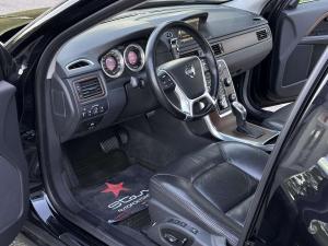 Black Volvo XC70 2012 in Jonava, with an engine capacity of 2.40 L and mileage of 333 thousand km for 11500 €, photo 21 on AUTOMOTO.COM.LV