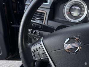 Black Volvo XC70 2012 in Jonava, with an engine capacity of 2.40 L and mileage of 333 thousand km for 11500 €, photo 25 on AUTOMOTO.COM.LV
