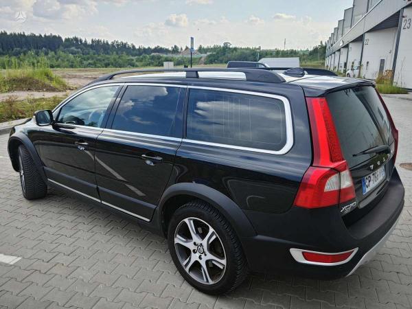 Melns Volvo XC70 2012 Viļņa, ar dzinēja tilpumu 2.40 L un nobraukumu 242 tūkst. km par 10300 €, foto 10 vietnē AUTOMOTO.COM.LV