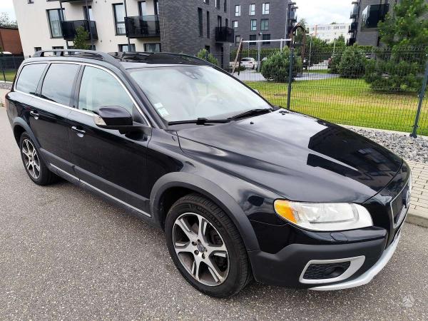 Melns Volvo XC70 2012 Kauņa, ar dzinēja tilpumu 2.40 L un nobraukumu 280 tūkst. km par 6999 €, foto 3 vietnē AUTOMOTO.COM.LV