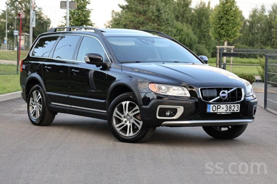 Black Volvo XC70 2012 in Jelgava, with an engine capacity of 2.00 L and mileage of 0 thousand km for 10500 €, photo 4 on AUTOMOTO.COM.LV