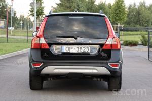 Black Volvo XC70 2012 in Jelgava, with an engine capacity of 2.00 L and mileage of 0 thousand km for 10500 €, photo 6 on AUTOMOTO.COM.LV