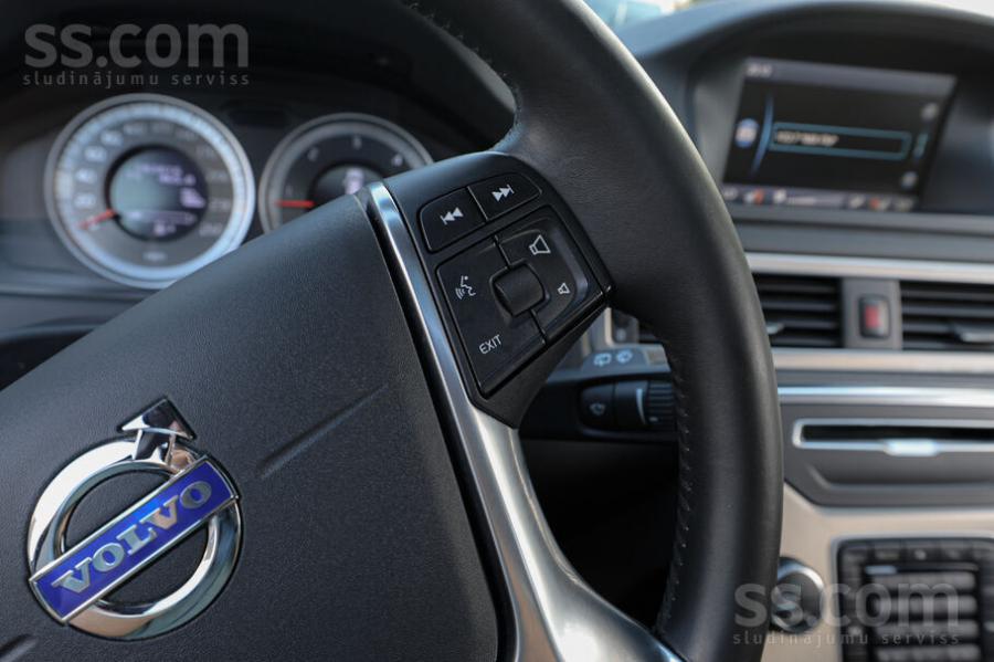 Black Volvo XC70 2012 in Jelgava, with an engine capacity of 2.00 L and mileage of 0 thousand km for 10500 €, photo 22 on AUTOMOTO.COM.LV