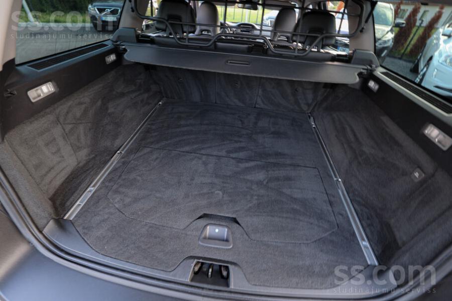 Black Volvo XC70 2012 in Jelgava, with an engine capacity of 2.00 L and mileage of 0 thousand km for 10500 €, photo 30 on AUTOMOTO.COM.LV