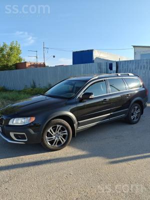 Melns Volvo XC70 2012 Rīga, ar dzinēja tilpumu 2.00 L un nobraukumu 303 tūkst. km par 9500 €, foto  vietnē AUTOMOTO.COM.LV