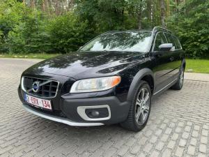 Black Volvo XC70 2012 in Vilnius, with an engine capacity of 1.98 L and mileage of 300 thousand km for 8550 €, photo 4 on AUTOMOTO.COM.LV
