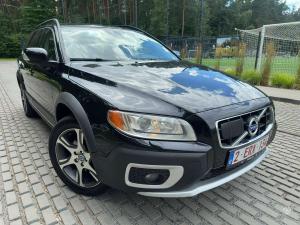 Black Volvo XC70 2012 in Vilnius, with an engine capacity of 1.98 L and mileage of 300 thousand km for 8550 €, photo 13 on AUTOMOTO.COM.LV