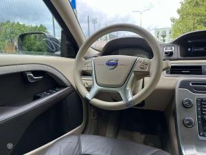 Black Volvo XC70 2012 in Vilnius, with an engine capacity of 1.98 L and mileage of 300 thousand km for 8550 €, photo 16 on AUTOMOTO.COM.LV