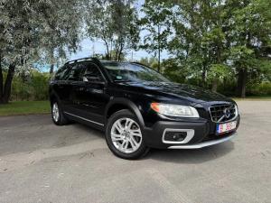 Black Volvo XC70 2012 in Jurmala, with an engine capacity of 2.40 L and mileage of 244 thousand km for 7999 €, photo 4 on AUTOMOTO.COM.LV