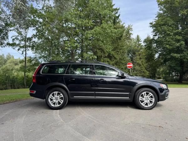 Melns Volvo XC70 2012 Jūrmala, ar dzinēja tilpumu 2.40 L un nobraukumu 244 tūkst. km par 7999 €, foto 6 vietnē AUTOMOTO.COM.LV