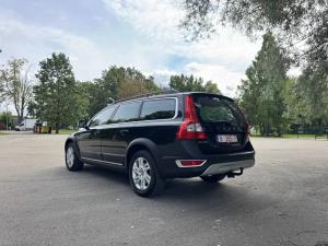 Black Volvo XC70 2012 in Jurmala, with an engine capacity of 2.40 L and mileage of 244 thousand km for 7999 €, photo 9 on AUTOMOTO.COM.LV