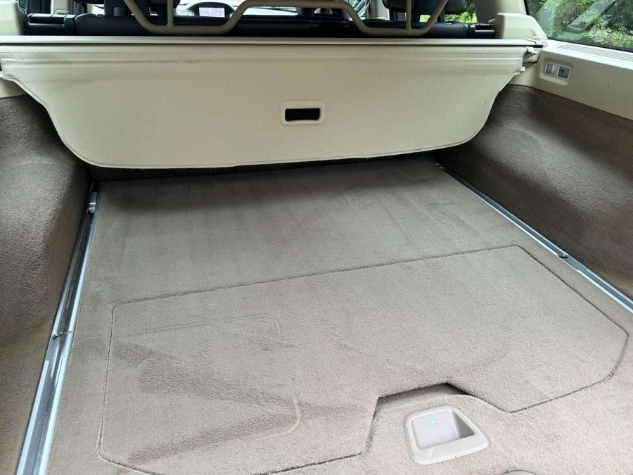 Melns Volvo XC70 2012 Viļņa, ar dzinēja tilpumu 1.98 L un nobraukumu 300 tūkst. km par 7900 €, foto 27 vietnē AUTOMOTO.COM.LV