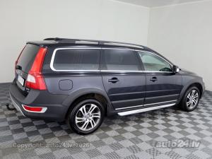 Melns Volvo XC70 2012 Tallina, ar dzinēja tilpumu 2.40 L un nobraukumu 299 tūkst. km par 4999 €, foto 4 vietnē AUTOMOTO.COM.LV