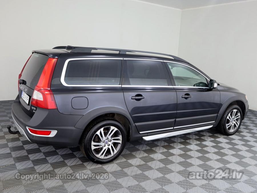 Melns Volvo XC70 2012 Tallina, ar dzinēja tilpumu 2.40 L un nobraukumu 299 tūkst. km par 4999 €, foto 4 vietnē AUTOMOTO.COM.LV