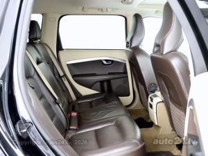Melns Volvo XC70 2012 Tallina, ar dzinēja tilpumu 2.40 L un nobraukumu 299 tūkst. km par 4999 €, foto 8 vietnē AUTOMOTO.COM.LV