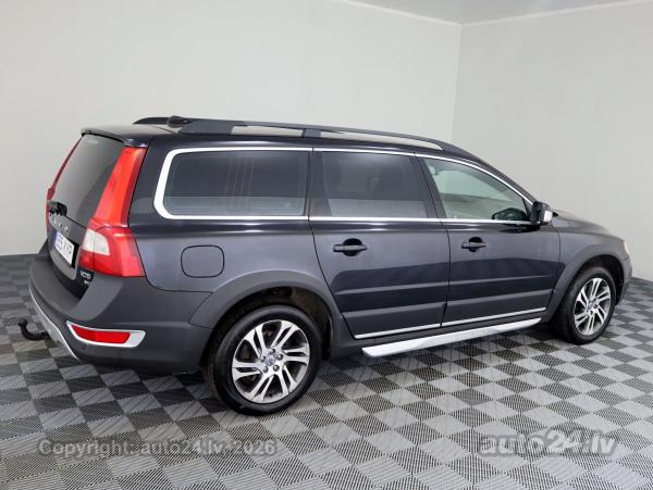 Melns Volvo XC70 2012 Tallina, ar dzinēja tilpumu 2.40 L un nobraukumu 299 tūkst. km par 4999 €, foto 4 vietnē AUTOMOTO.COM.LV