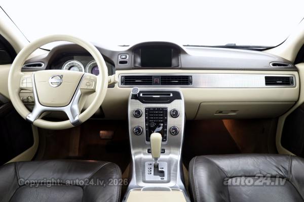 Melns Volvo XC70 2012 Tallina, ar dzinēja tilpumu 2.40 L un nobraukumu 299 tūkst. km par 4999 €, foto 6 vietnē AUTOMOTO.COM.LV