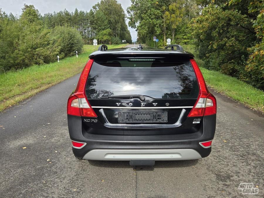 Melns Volvo XC70 2012 Kauņa, ar dzinēja tilpumu 2.00 L un nobraukumu 276 tūkst. km par 8500 €, foto 5 vietnē AUTOMOTO.COM.LV