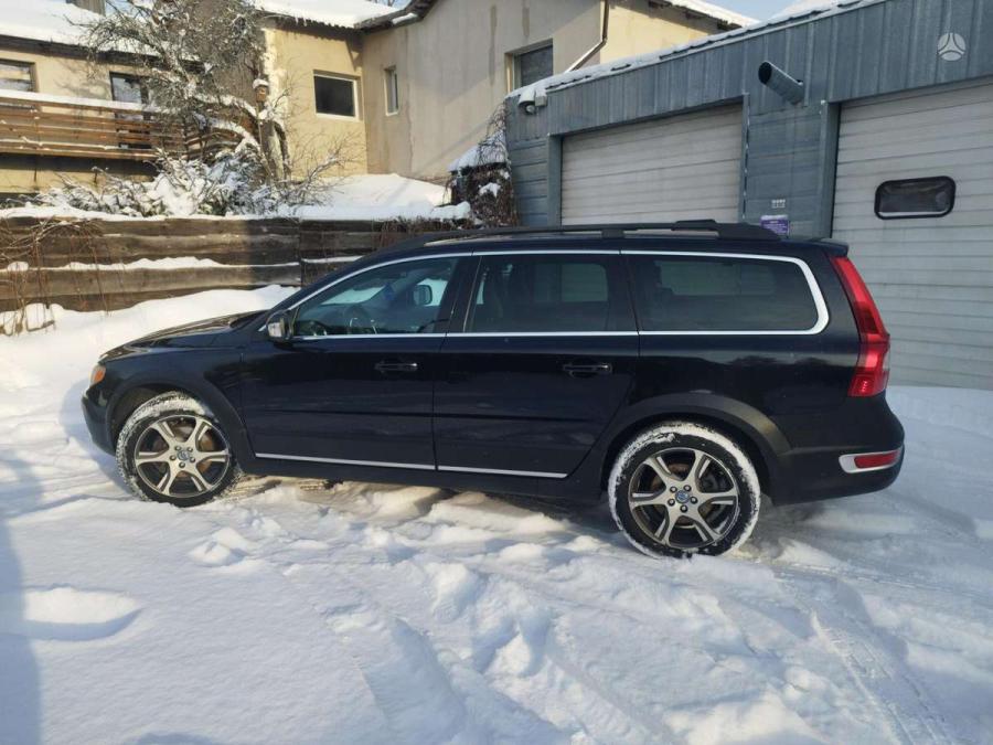 Melns Volvo XC70 2013 Kauņa, ar dzinēja tilpumu 3.00 L un nobraukumu 205 tūkst. km par 9999 €, foto 1 vietnē AUTOMOTO.COM.LV