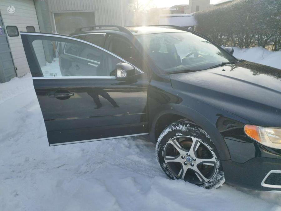 Melns Volvo XC70 2013 Kauņa, ar dzinēja tilpumu 3.00 L un nobraukumu 205 tūkst. km par 9999 €, foto 5 vietnē AUTOMOTO.COM.LV
