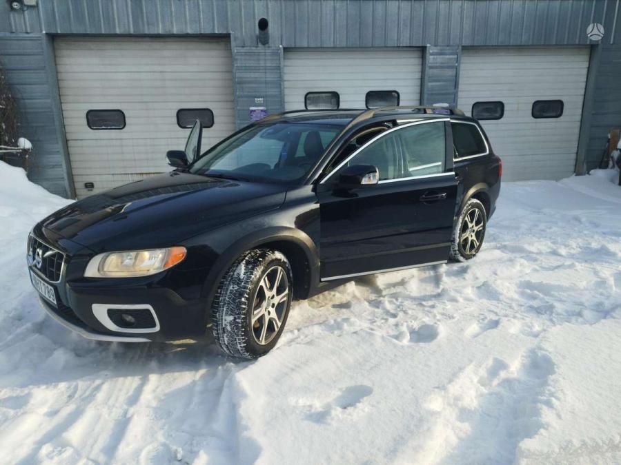 Melns Volvo XC70 2013 Kauņa, ar dzinēja tilpumu 3.00 L un nobraukumu 205 tūkst. km par 9999 €, foto 6 vietnē AUTOMOTO.COM.LV