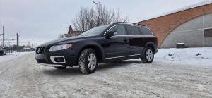 Black Volvo XC70 2013 in Siauliai, with an engine capacity of 3.19 L and mileage of 196 thousand km for 9800 €, photo 8 on AUTOMOTO.COM.LV