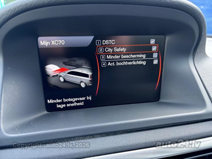 Black Volvo XC70 2013 in Paide, with an engine capacity of 2.00 L and mileage of 320 thousand km for 10590 €, photo 20 on AUTOMOTO.COM.LV