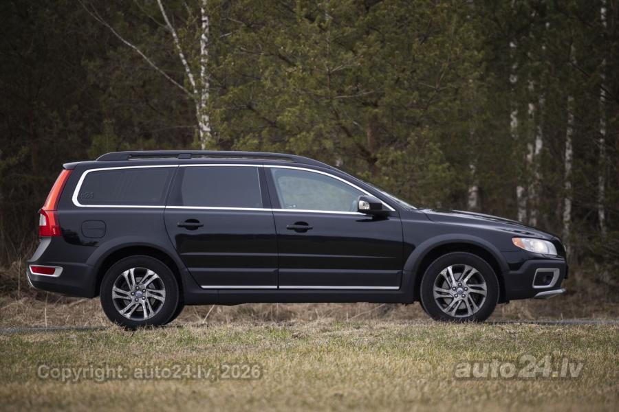 Melns Volvo XC70 2013 Tallina, ar dzinēja tilpumu 2.40 L un nobraukumu 356 tūkst. km par 8700 €, foto 5 vietnē AUTOMOTO.COM.LV