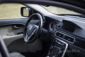 Melns Volvo XC70 2013 Tallina, ar dzinēja tilpumu 2.40 L un nobraukumu 356 tūkst. km par 8700 €, foto 13 vietnē AUTOMOTO.COM.LV