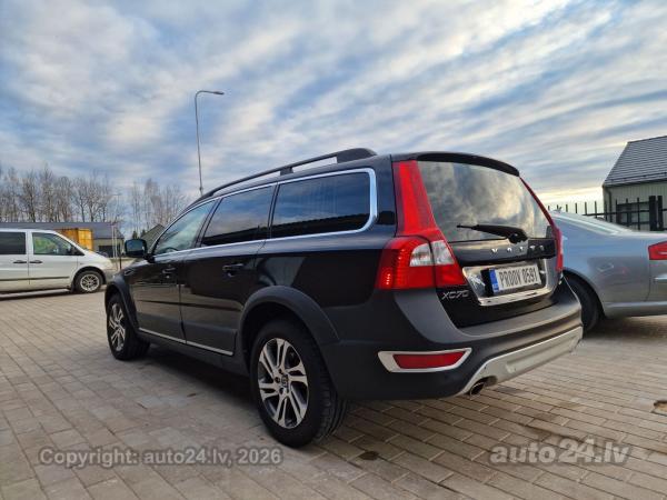Melns Volvo XC70 2013 Tartu, ar dzinēja tilpumu 2.40 L un nobraukumu 284 tūkst. km par 11490 €, foto 5 vietnē AUTOMOTO.COM.LV