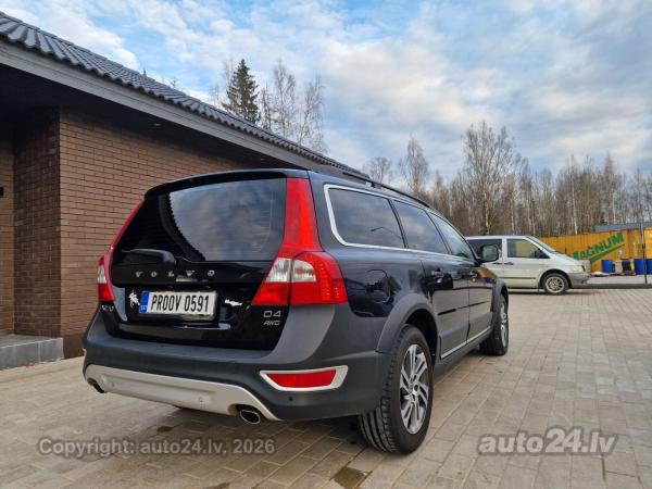 Melns Volvo XC70 2013 Tartu, ar dzinēja tilpumu 2.40 L un nobraukumu 284 tūkst. km par 11490 €, foto 6 vietnē AUTOMOTO.COM.LV