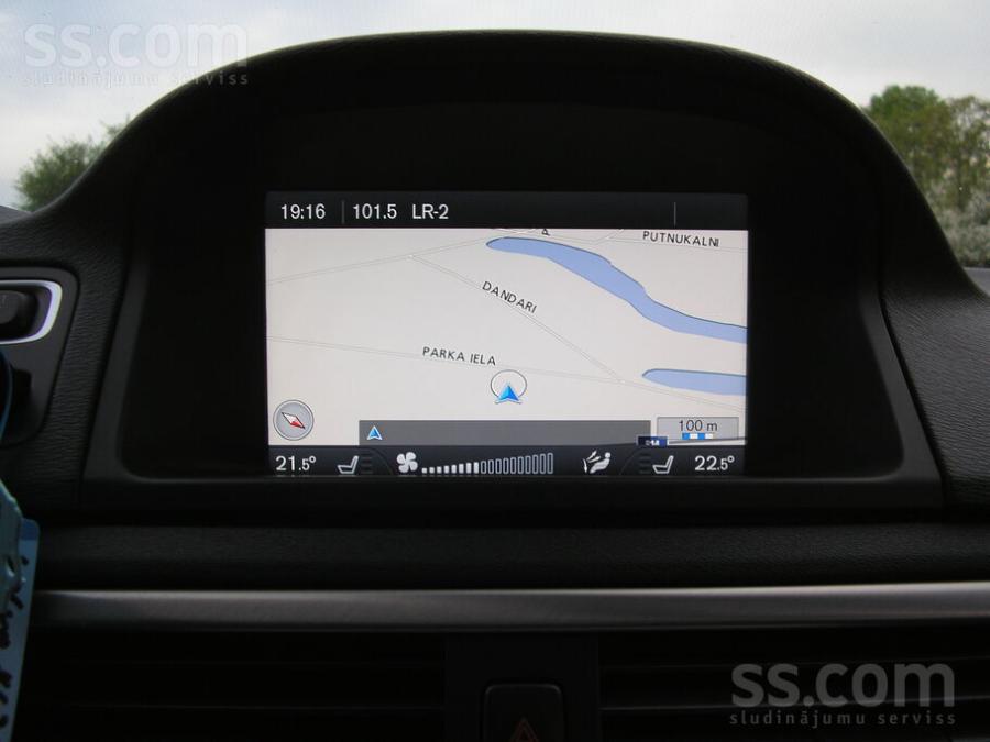 Melns Volvo XC70 2013 Rīga, ar dzinēja tilpumu 2.40 L un nobraukumu 0 tūkst. km par 12350 €, foto 17 vietnē AUTOMOTO.COM.LV
