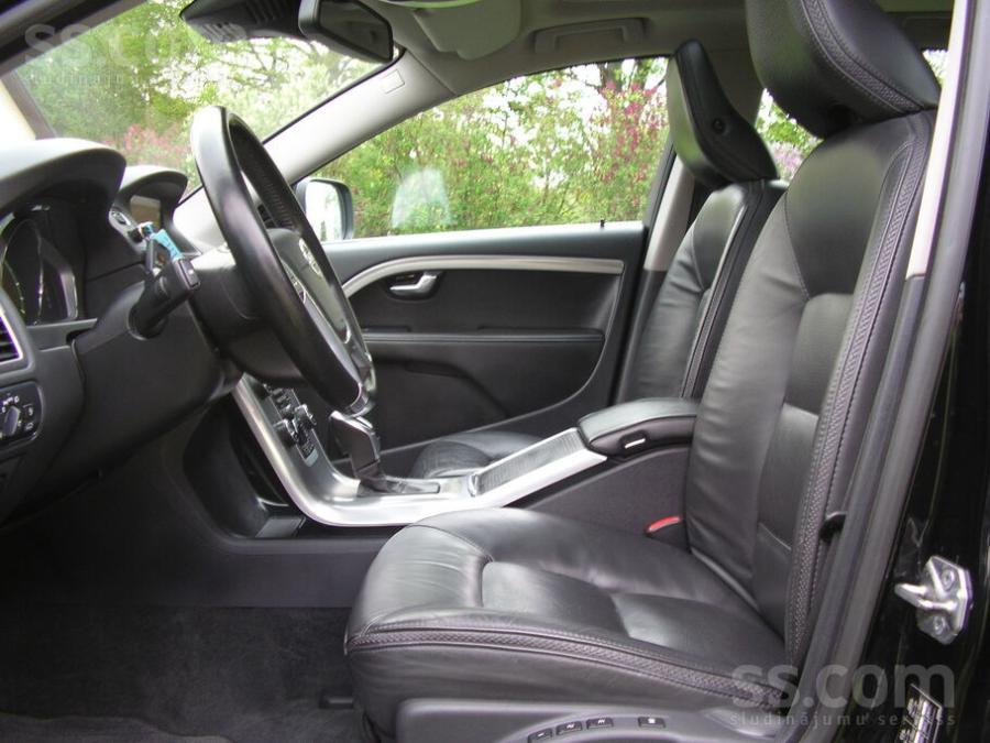 Melns Volvo XC70 2013 Rīga, ar dzinēja tilpumu 2.40 L un nobraukumu 0 tūkst. km par 12350 €, foto 20 vietnē AUTOMOTO.COM.LV